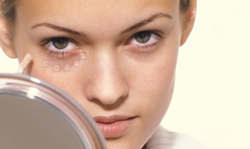 Afla cum poti scapa de pungile de sub ochi - Iubesti.ro